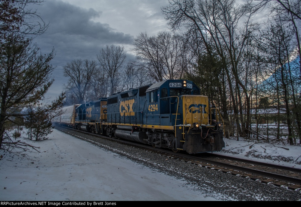 CSX 4294 on C711